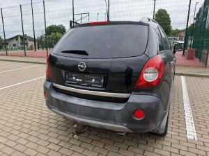 Black Opel Antara 2010 in Siauliai, with an engine capacity of 1.99 L and mileage of 250 thousand km for 3100 €, photo 3 on AUTOMOTO.COM.LV