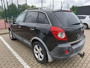 Black Opel Antara 2010 in Siauliai, with an engine capacity of 1.99 L and mileage of 250 thousand km for 3100 €, photo 7 on AUTOMOTO.COM.LV