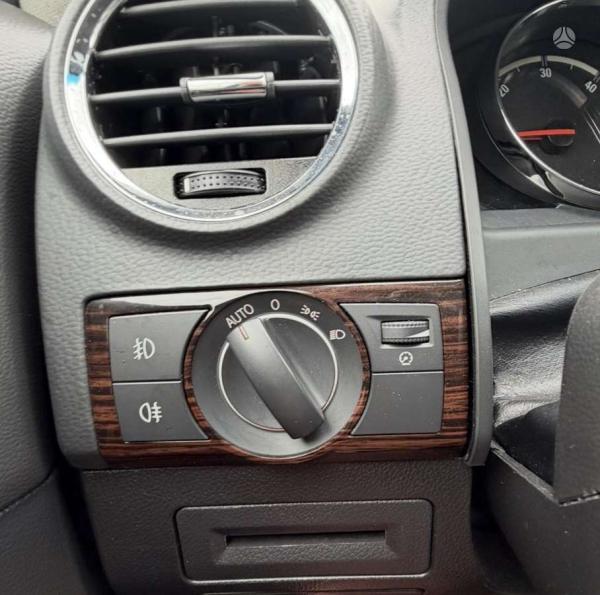 Melns Opel Antara 2010 Šauļi, ar dzinēja tilpumu 1.99 L un nobraukumu 250 tūkst. km par 3100 €, foto 10 vietnē AUTOMOTO.COM.LV