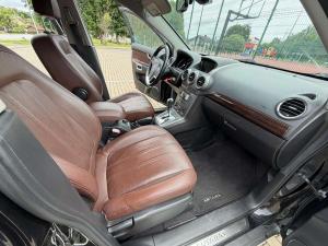 Black Opel Antara 2010 in Siauliai, with an engine capacity of 1.99 L and mileage of 250 thousand km for 3100 €, photo 15 on AUTOMOTO.COM.LV