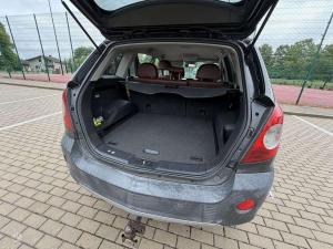Black Opel Antara 2010 in Siauliai, with an engine capacity of 1.99 L and mileage of 250 thousand km for 3100 €, photo 18 on AUTOMOTO.COM.LV