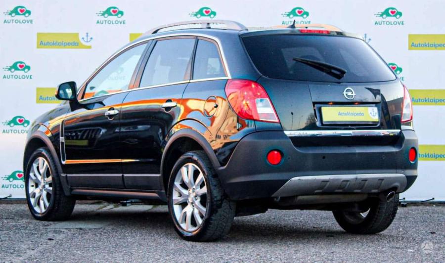 Black Opel Antara 2011 in Klaipeda, with an engine capacity of 2.20 L and mileage of 223 thousand km for 6390 €, photo 3 on AUTOMOTO.COM.LV