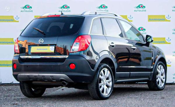 Black Opel Antara 2011 in Klaipeda, with an engine capacity of 2.20 L and mileage of 223 thousand km for 6390 €, photo 4 on AUTOMOTO.COM.LV