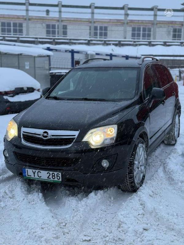 Black Opel Antara 2011 in Vilnius, with an engine capacity of 2.20 L and mileage of 247 thousand km for 4500 €, photo 1 on AUTOMOTO.COM.LV