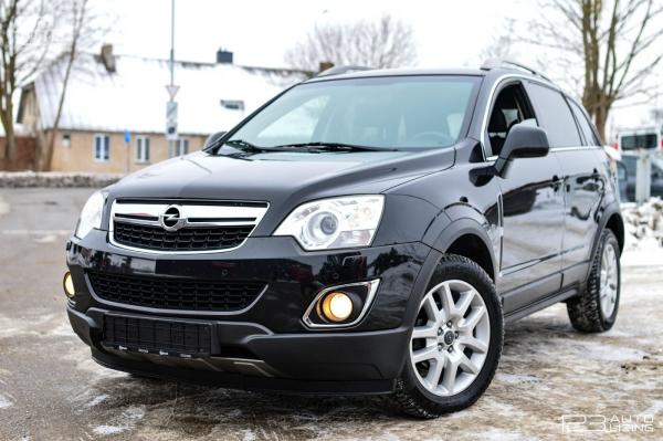 Black Opel Antara 2011 in Kretinga, with an engine capacity of 2.20 L and mileage of 238 thousand km for 5990 €, photo 1 on AUTOMOTO.COM.LV