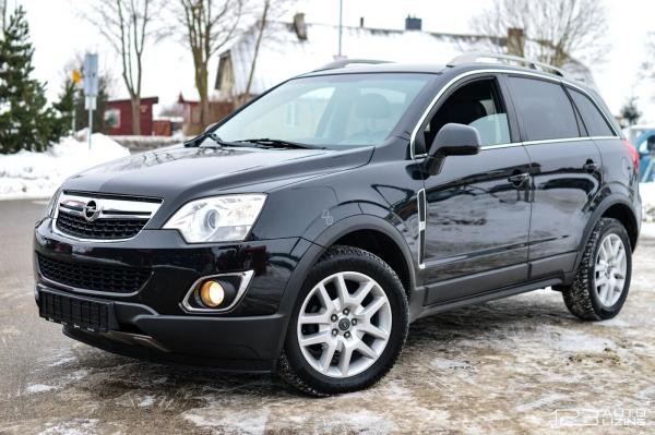 Black Opel Antara 2011 in Kretinga, with an engine capacity of 2.20 L and mileage of 238 thousand km for 5990 €, photo 2 on AUTOMOTO.COM.LV