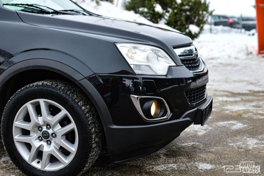 Black Opel Antara 2011 in Kretinga, with an engine capacity of 2.20 L and mileage of 238 thousand km for 5990 €, photo 5 on AUTOMOTO.COM.LV