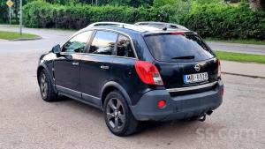 Black Opel Antara 2011 in Cesis, with an engine capacity of 2.20 L and mileage of 327 thousand km for 3950 €, photo 9 on AUTOMOTO.COM.LV