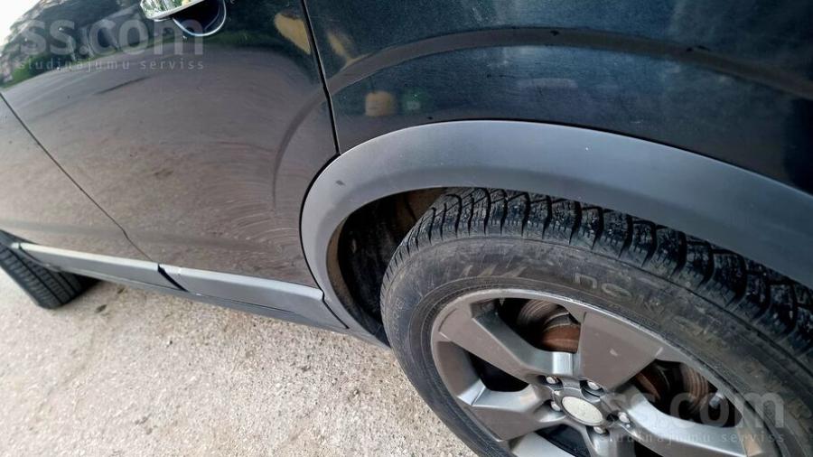 Black Opel Antara 2011 in Cesis, with an engine capacity of 2.20 L and mileage of 327 thousand km for 3950 €, photo 12 on AUTOMOTO.COM.LV