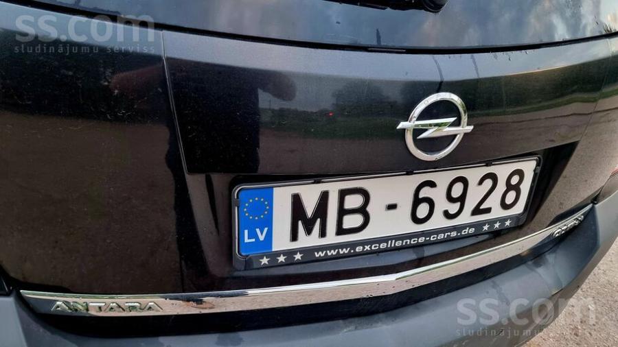 Black Opel Antara 2011 in Cesis, with an engine capacity of 2.20 L and mileage of 327 thousand km for 3950 €, photo 14 on AUTOMOTO.COM.LV