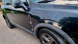 Black Opel Antara 2011 in Cesis, with an engine capacity of 2.20 L and mileage of 327 thousand km for 3950 €, photo 16 on AUTOMOTO.COM.LV