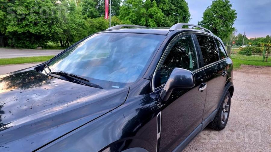 Black Opel Antara 2011 in Cesis, with an engine capacity of 2.20 L and mileage of 327 thousand km for 3950 €, photo 17 on AUTOMOTO.COM.LV