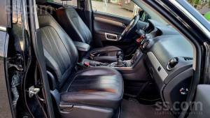 Black Opel Antara 2011 in Cesis, with an engine capacity of 2.20 L and mileage of 327 thousand km for 3950 €, photo 21 on AUTOMOTO.COM.LV