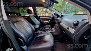 Black Opel Antara 2011 in Cesis, with an engine capacity of 2.20 L and mileage of 327 thousand km for 3950 €, photo 22 on AUTOMOTO.COM.LV