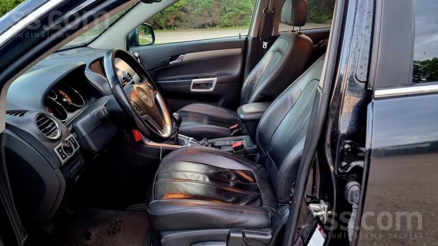 Black Opel Antara 2011 in Cesis, with an engine capacity of 2.20 L and mileage of 327 thousand km for 3950 €, photo 24 on AUTOMOTO.COM.LV