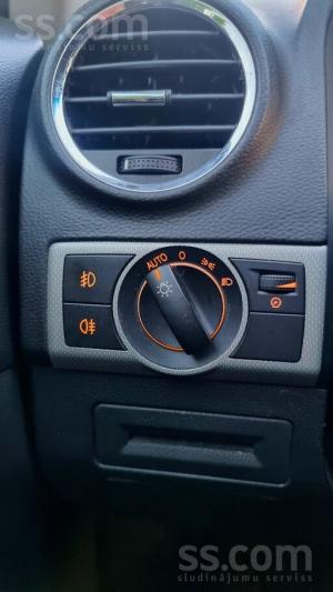 Black Opel Antara 2011 in Cesis, with an engine capacity of 2.20 L and mileage of 327 thousand km for 3950 €, photo 32 on AUTOMOTO.COM.LV