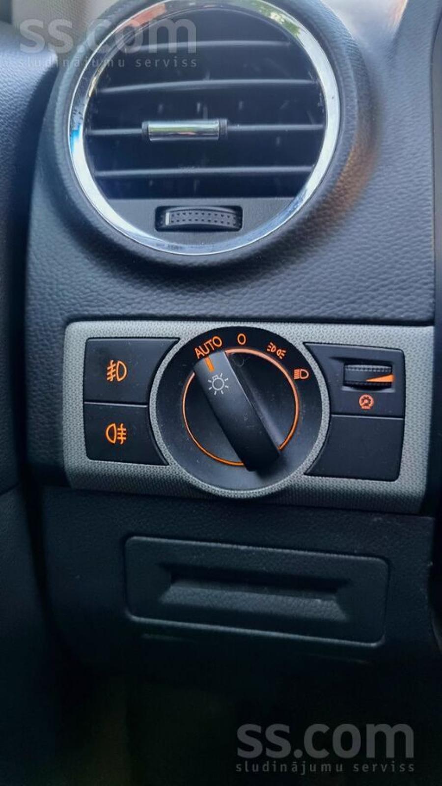 Black Opel Antara 2011 in Cesis, with an engine capacity of 2.20 L and mileage of 327 thousand km for 3950 €, photo 32 on AUTOMOTO.COM.LV