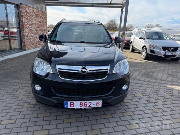 Black Opel Antara 2011 in Talsi, with an engine capacity of 2.20 L and mileage of 200 thousand km for 5970 €, photo 2 on AUTOMOTO.COM.LV
