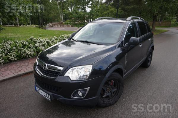 Black Opel Antara 2011 in Jurmala, with an engine capacity of 2.20 L and mileage of 204 thousand km for 3995 €, photo 1 on AUTOMOTO.COM.LV