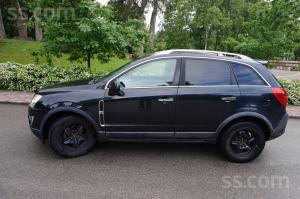 Black Opel Antara 2011 in Jurmala, with an engine capacity of 2.20 L and mileage of 204 thousand km for 3995 €, photo 4 on AUTOMOTO.COM.LV