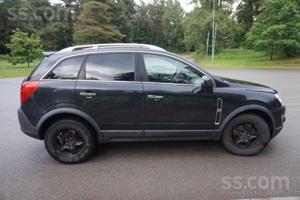 Black Opel Antara 2011 in Jurmala, with an engine capacity of 2.20 L and mileage of 204 thousand km for 3995 €, photo 7 on AUTOMOTO.COM.LV