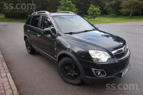 Black Opel Antara 2011 in Jurmala, with an engine capacity of 2.20 L and mileage of 204 thousand km for 3995 €, photo 8 on AUTOMOTO.COM.LV