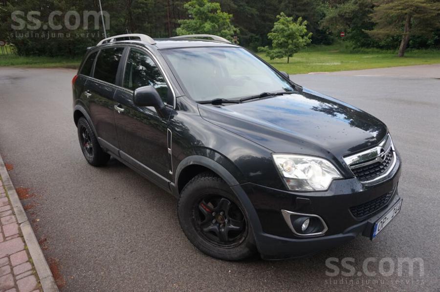 Black Opel Antara 2011 in Jurmala, with an engine capacity of 2.20 L and mileage of 204 thousand km for 3995 €, photo 9 on AUTOMOTO.COM.LV