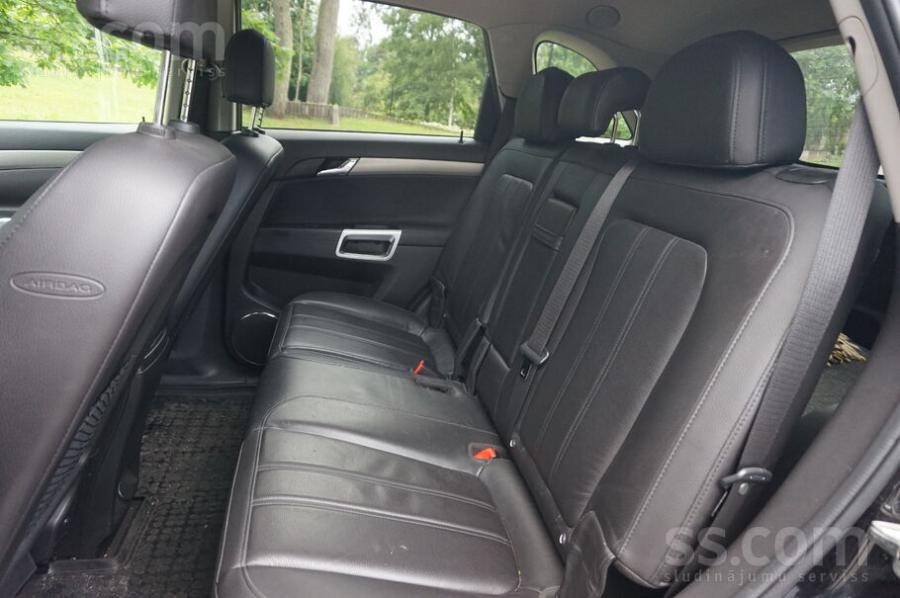 Black Opel Antara 2011 in Jurmala, with an engine capacity of 2.20 L and mileage of 204 thousand km for 3995 €, photo 20 on AUTOMOTO.COM.LV