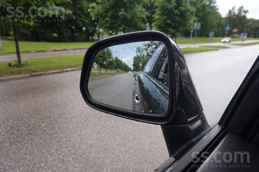 Black Opel Antara 2011 in Jurmala, with an engine capacity of 2.20 L and mileage of 204 thousand km for 3995 €, photo 22 on AUTOMOTO.COM.LV