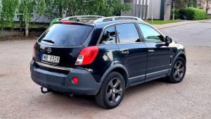 Black Opel Antara 2011 in Cesis, with an engine capacity of 2.20 L and mileage of 327 thousand km for 3950 €, photo 6 on AUTOMOTO.COM.LV