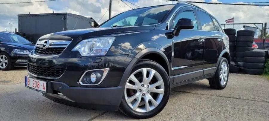 Black Opel Antara 2011 in Riga, with an engine capacity of 2.20 L and mileage of 225 thousand km for 8500 €, photo 1 on AUTOMOTO.COM.LV