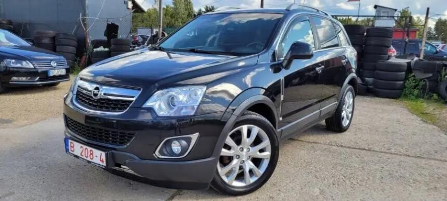Black Opel Antara 2011 in Riga, with an engine capacity of 2.20 L and mileage of 225 thousand km for 8500 €, photo 4 on AUTOMOTO.COM.LV