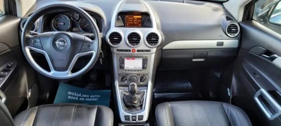 Black Opel Antara 2011 in Riga, with an engine capacity of 2.20 L and mileage of 225 thousand km for 8500 €, photo 19 on AUTOMOTO.COM.LV