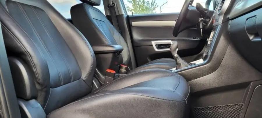 Black Opel Antara 2011 in Riga, with an engine capacity of 2.20 L and mileage of 225 thousand km for 8500 €, photo 22 on AUTOMOTO.COM.LV