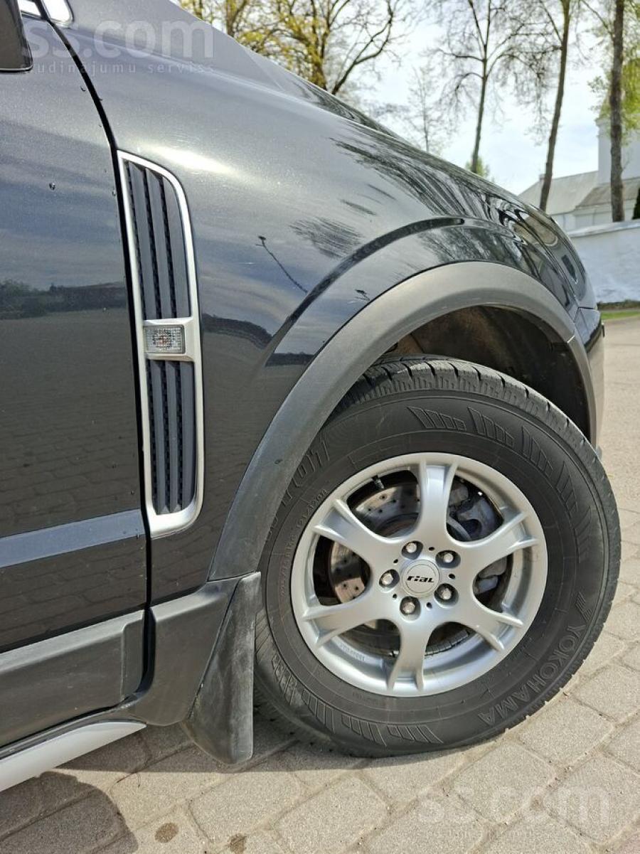 Melns Opel Antara 2011 Preiļi, ar dzinēja tilpumu 2.20 L un nobraukumu 239 tūkst. km par 4850 €, foto 6 vietnē AUTOMOTO.COM.LV