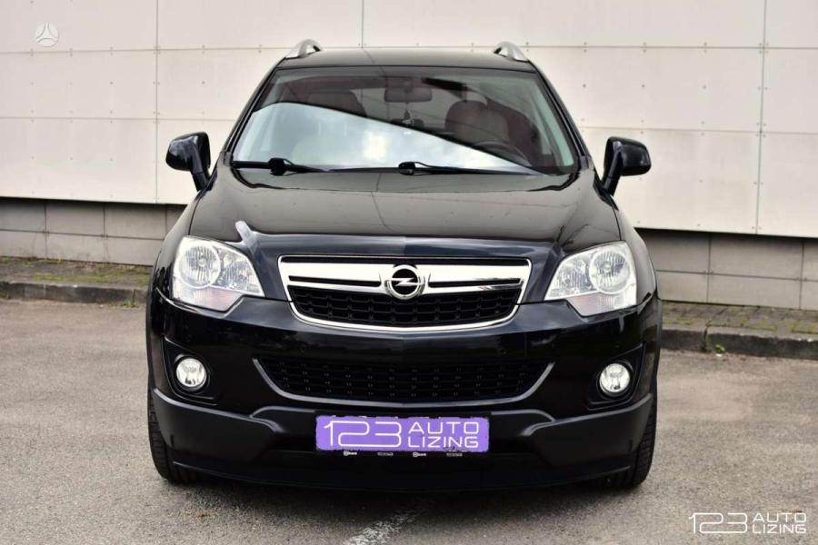 Black Opel Antara 2011 in Kretinga, with an engine capacity of 2.20 L and mileage of 194 thousand km for 5450 €, photo 4 on AUTOMOTO.COM.LV