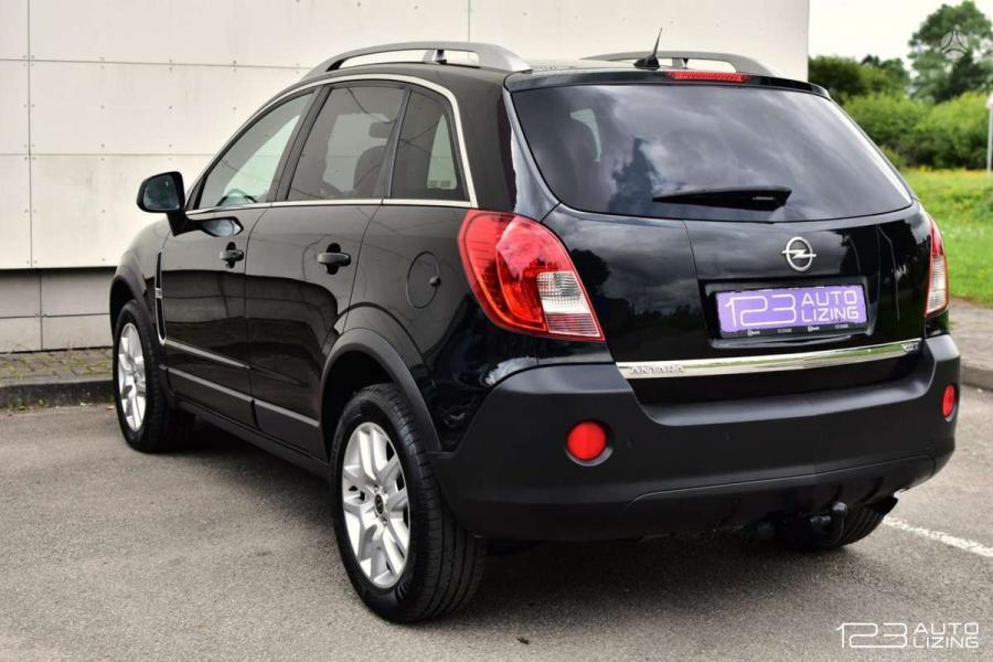 Black Opel Antara 2011 in Kretinga, with an engine capacity of 2.20 L and mileage of 194 thousand km for 5450 €, photo 8 on AUTOMOTO.COM.LV