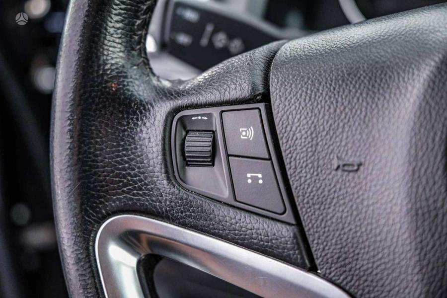Melns Opel Antara 2011 Kauņa, ar dzinēja tilpumu 2.00 L un nobraukumu 173 tūkst. km par 4900 €, foto 16 vietnē AUTOMOTO.COM.LV
