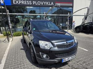 Black Opel Antara 2011 in Kretinga, with an engine capacity of 2.23 L and mileage of 253 thousand km for 5350 €, photo 3 on AUTOMOTO.COM.LV