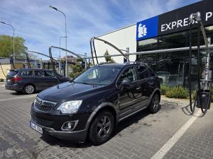 Black Opel Antara 2011 in Kretinga, with an engine capacity of 2.23 L and mileage of 253 thousand km for 5350 €, photo 4 on AUTOMOTO.COM.LV