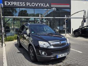 Black Opel Antara 2011 in Kretinga, with an engine capacity of 2.23 L and mileage of 253 thousand km for 5350 €, photo 5 on AUTOMOTO.COM.LV