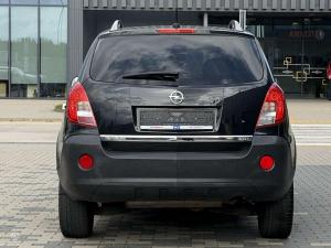 Black Opel Antara 2011 in Siauliai, with an engine capacity of 2.23 L and mileage of 138 thousand km for 4990 €, photo 7 on AUTOMOTO.COM.LV