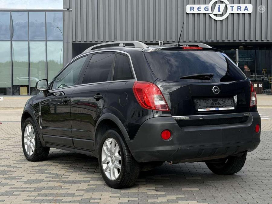 Black Opel Antara 2011 in Siauliai, with an engine capacity of 2.23 L and mileage of 138 thousand km for 4990 €, photo 8 on AUTOMOTO.COM.LV