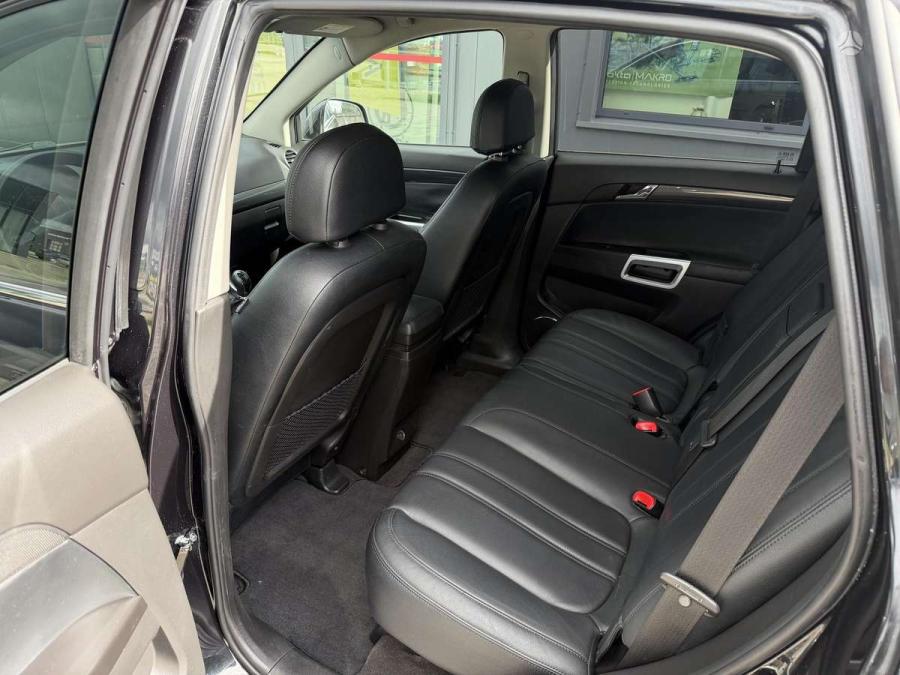 Black Opel Antara 2011 in Siauliai, with an engine capacity of 2.23 L and mileage of 138 thousand km for 4990 €, photo 12 on AUTOMOTO.COM.LV