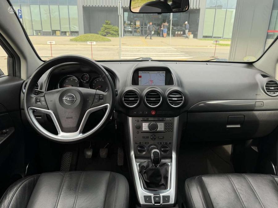 Black Opel Antara 2011 in Siauliai, with an engine capacity of 2.23 L and mileage of 138 thousand km for 4990 €, photo 15 on AUTOMOTO.COM.LV
