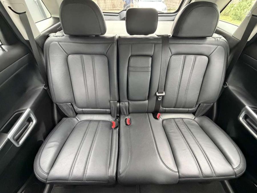 Black Opel Antara 2011 in Siauliai, with an engine capacity of 2.23 L and mileage of 138 thousand km for 4990 €, photo 19 on AUTOMOTO.COM.LV