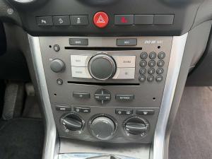 Black Opel Antara 2011 in Siauliai, with an engine capacity of 2.23 L and mileage of 138 thousand km for 4990 €, photo 21 on AUTOMOTO.COM.LV