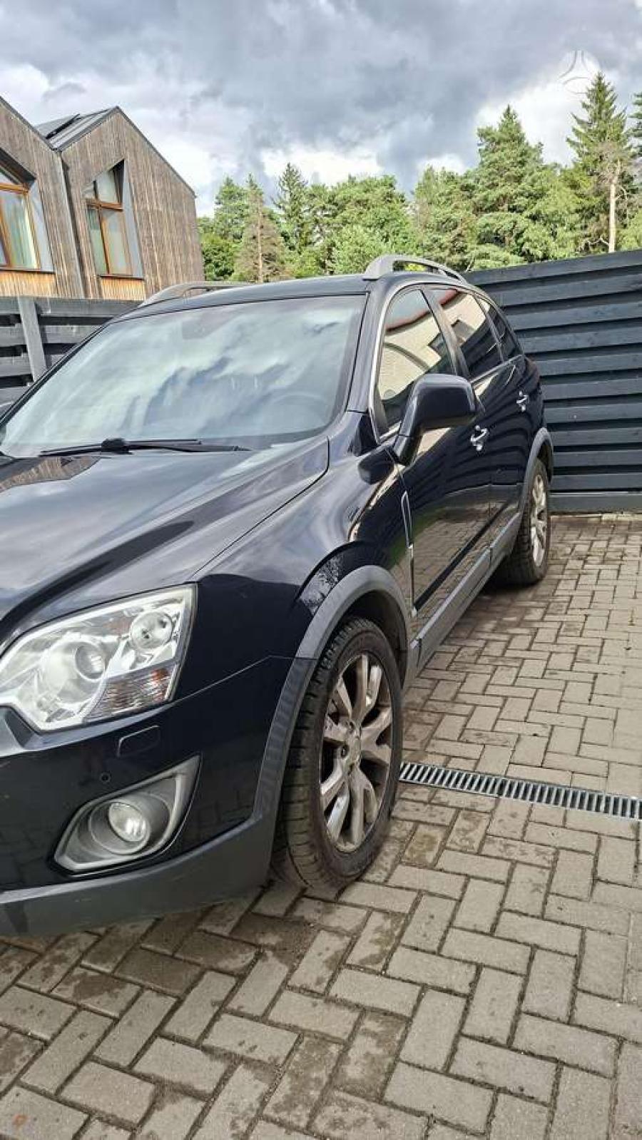 Melns Opel Antara 2011 Viļņa, ar dzinēja tilpumu 2.23 L un nobraukumu 281 tūkst. km par 2900 €, foto 3 vietnē AUTOMOTO.COM.LV
