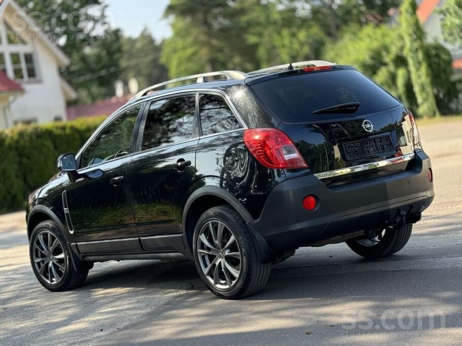 Black Opel Antara 2012 in Jurmala, with an engine capacity of 2.00 L and mileage of 0 thousand km for 7450 €, photo 4 on AUTOMOTO.COM.LV