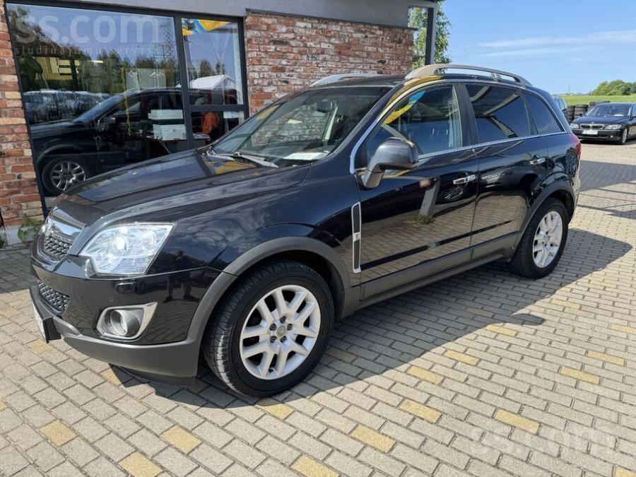 Black Opel Antara 2012 in Talsi, with an engine capacity of 2.20 L and mileage of 216 thousand km for 5500 €, photo 1 on AUTOMOTO.COM.LV